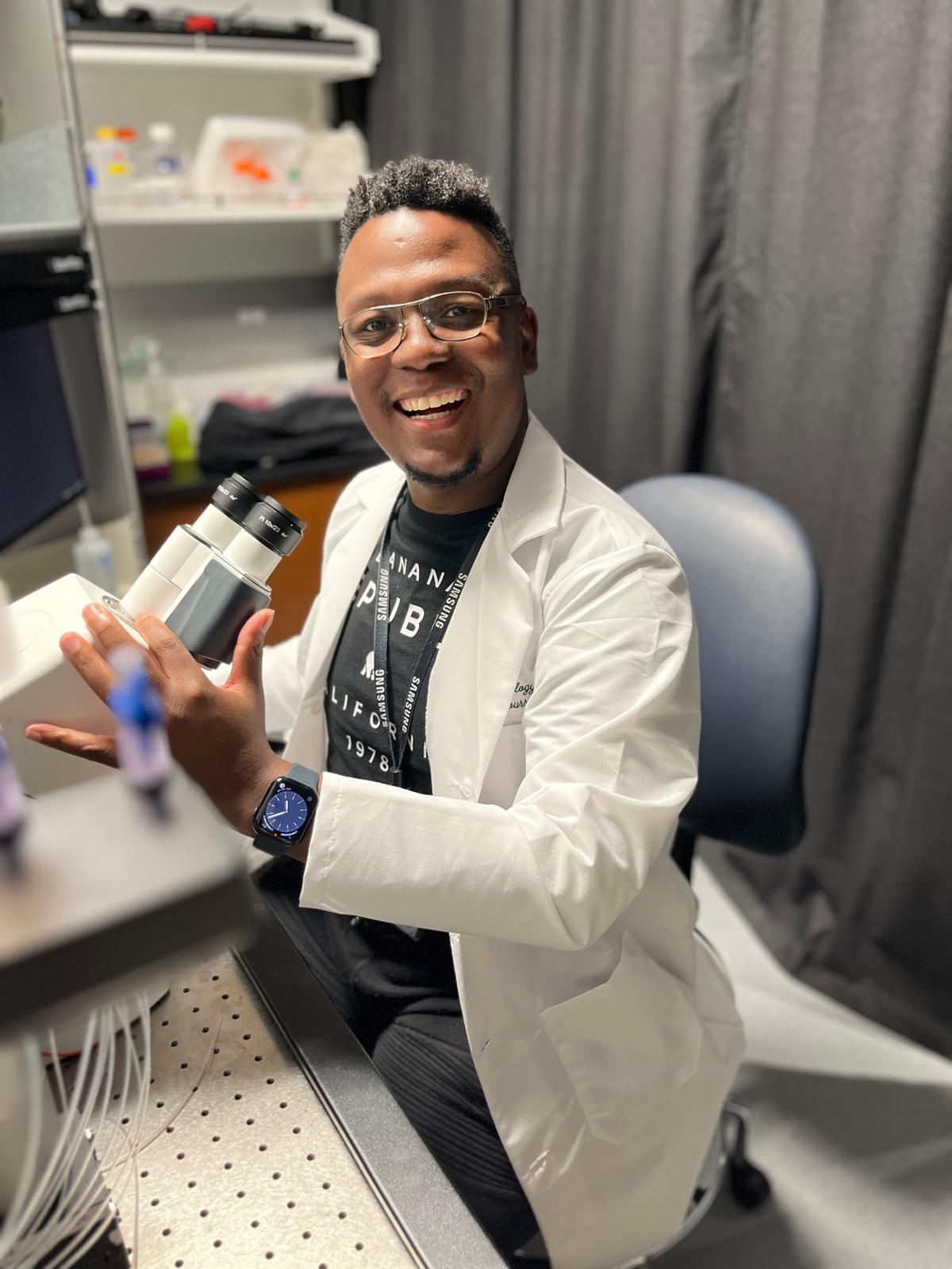 A Day in the Life of John Del Rosario, PhD | Anesthesiology ...